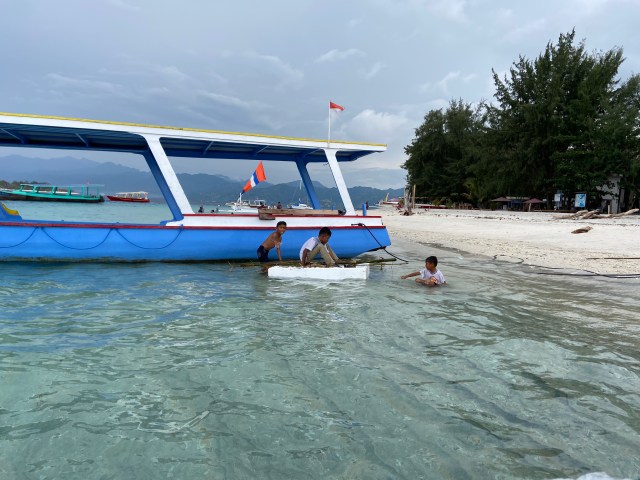 Gili Islands (Gili Trawangan, Meno & Air) Update : Things To Do, Hotel ...