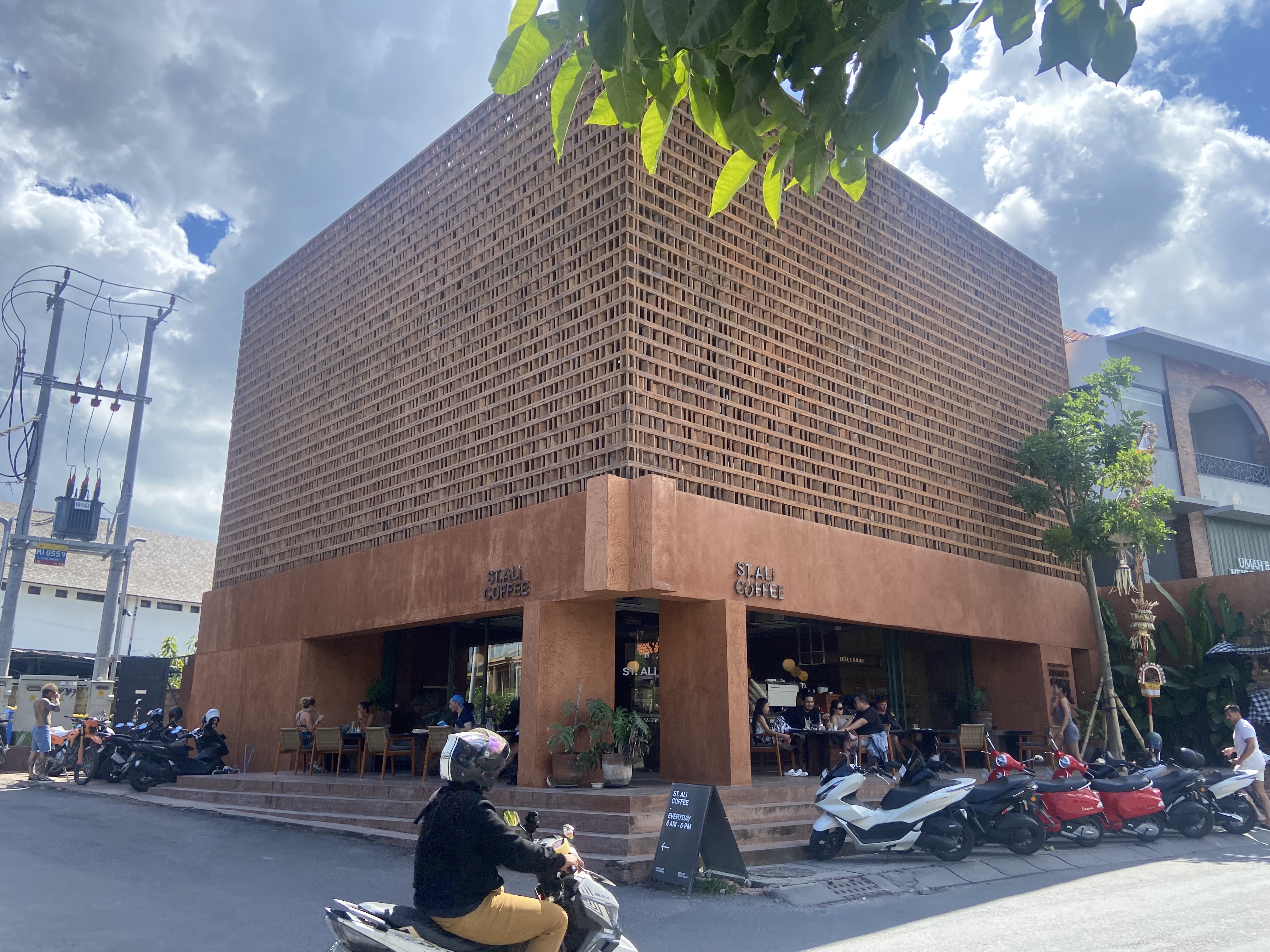 Top 15 Restaurants & Cafes in Pererenan, Bali’s Coolest Neighborhood ...